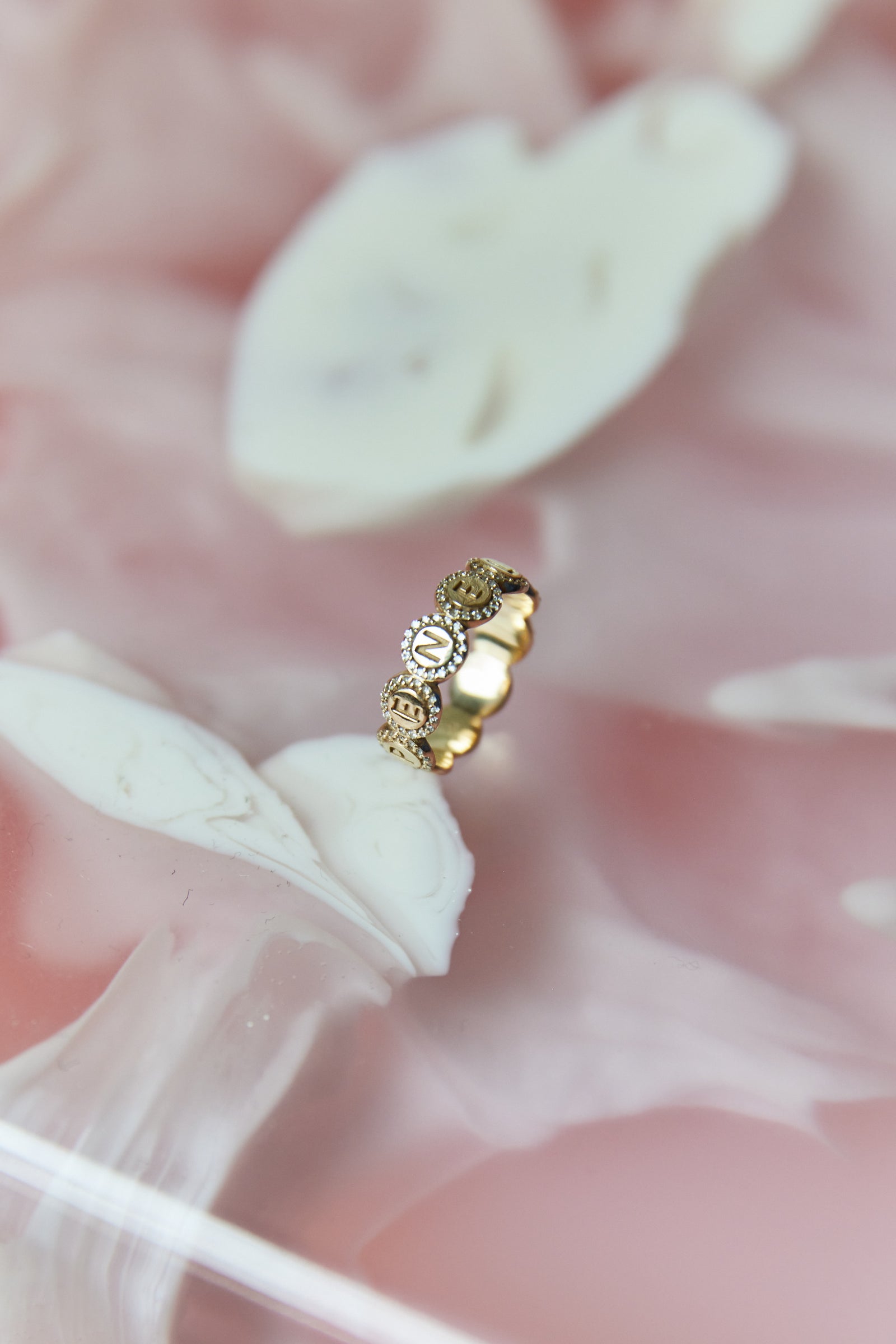 APRIL FIRST - CURATED MULTIBRAND STORE BERLIN