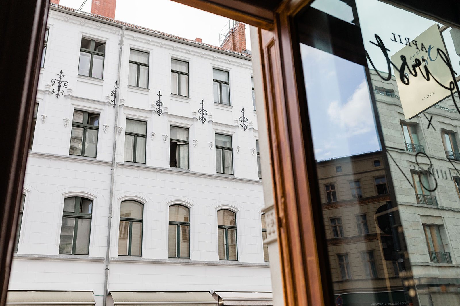 APRIL FIRST - CURATED MULTIBRAND STORE BERLIN